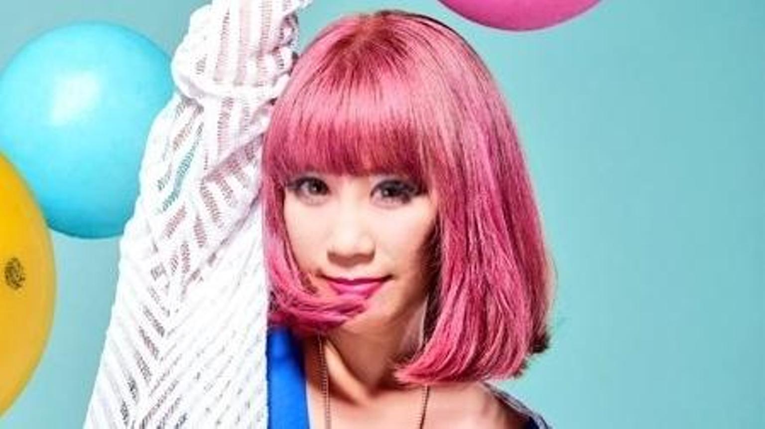 RISA★ROCK トーク - Profile - SHOWROOM