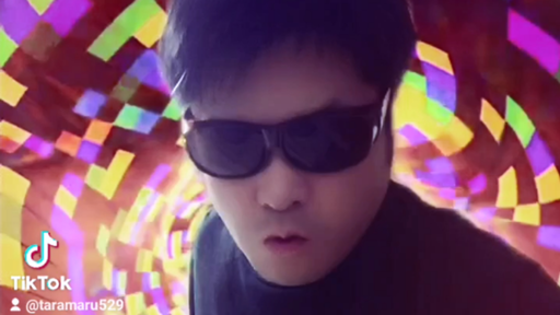 Tara Box - Profile - SHOWROOM