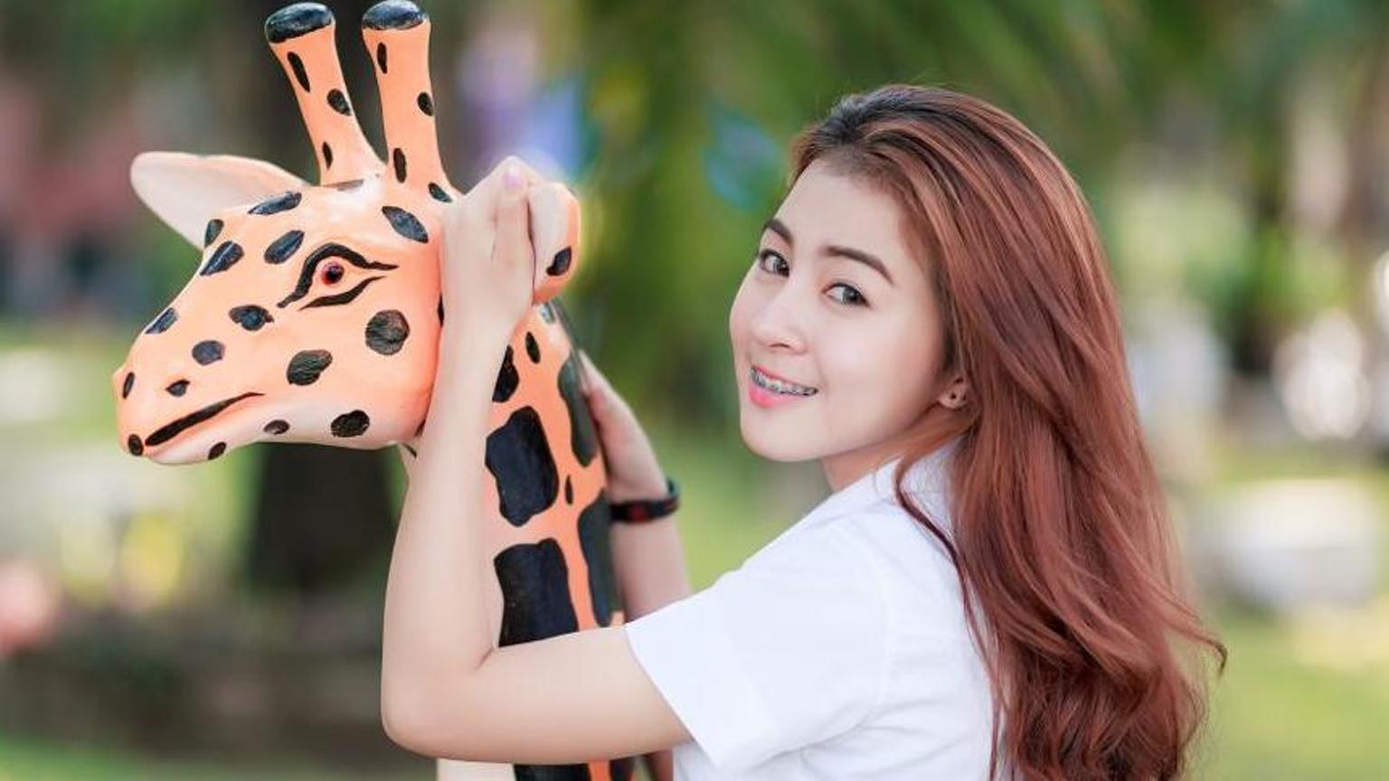 fahsaii - Profile - SHOWROOM