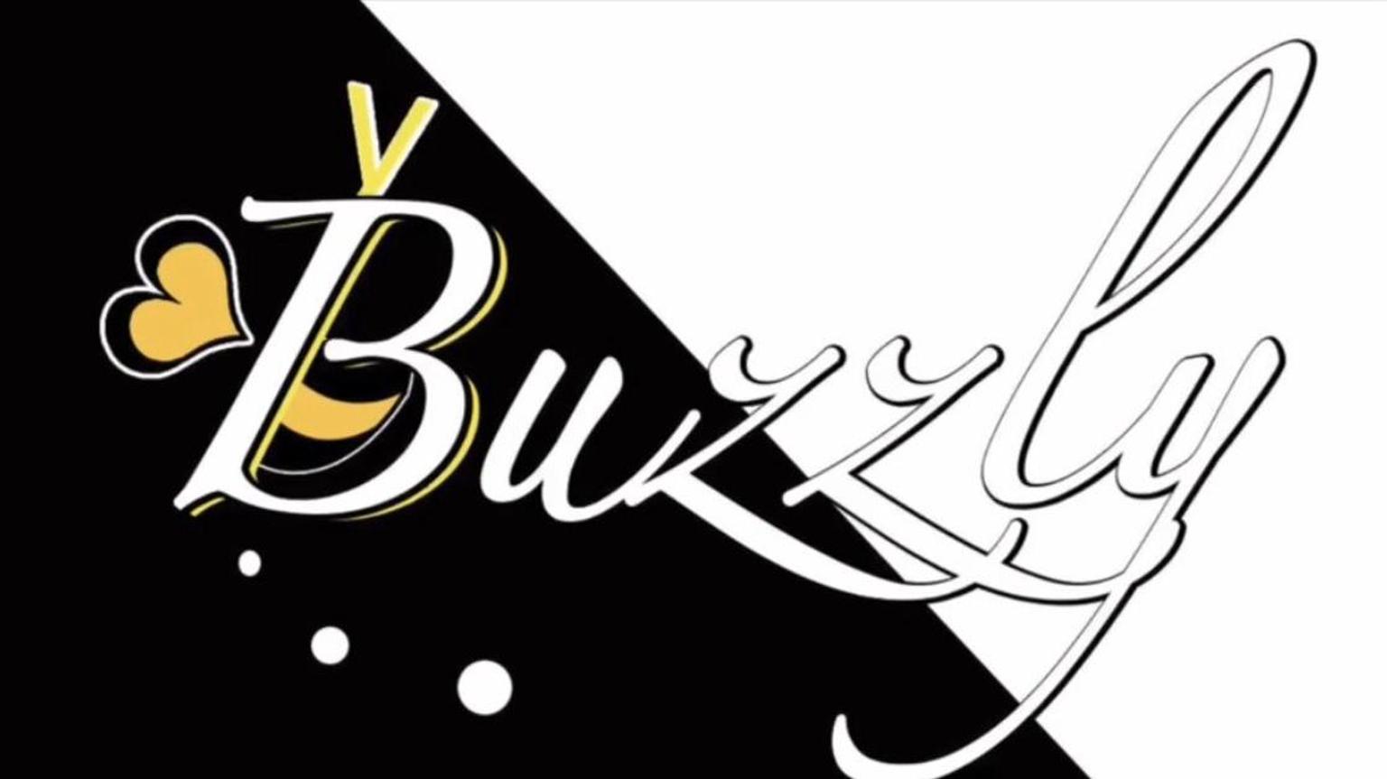 Buzzlyの部屋｜SHOWROOM(ショールーム)