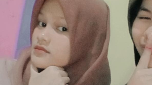 Iis muniroh_13 - Profile - SHOWROOM