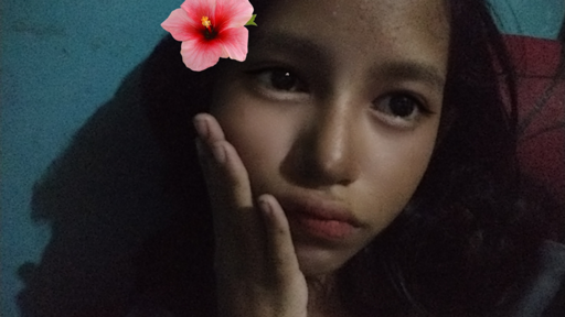 renata - Profile - SHOWROOM