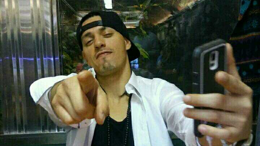 Lit - Profile - SHOWROOM