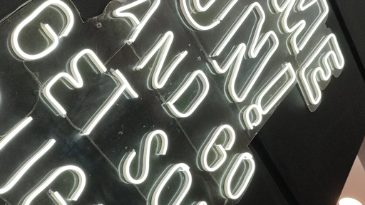 despin - Profile - SHOWROOM